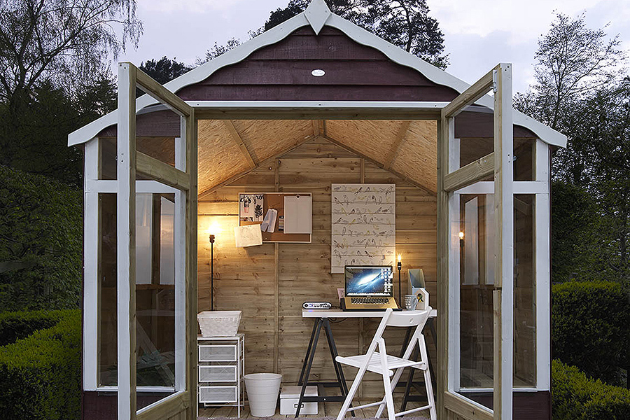 Off-grid garden rooms